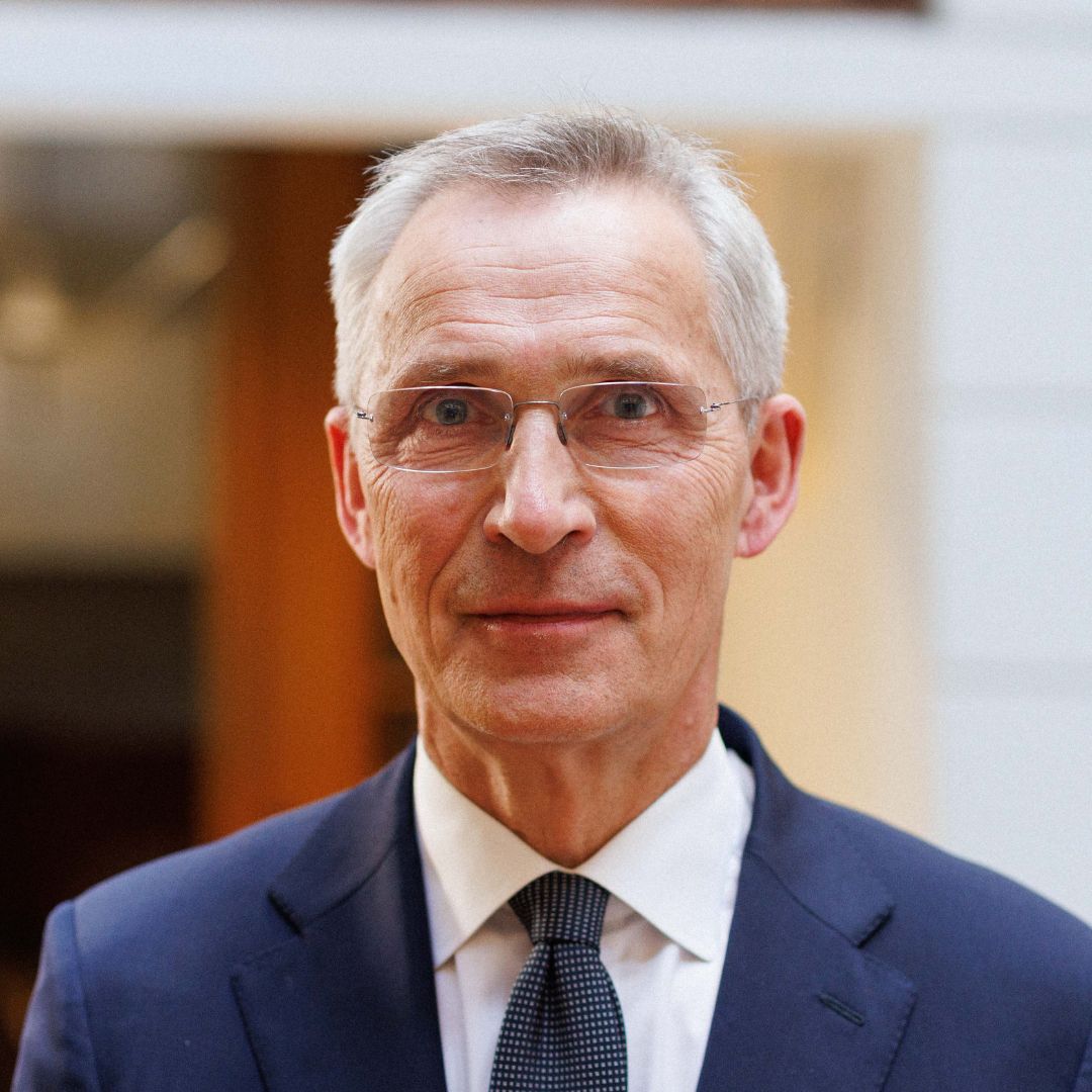 Jens Stoltenberg – Leading NATO in a Time of War | How To Academy