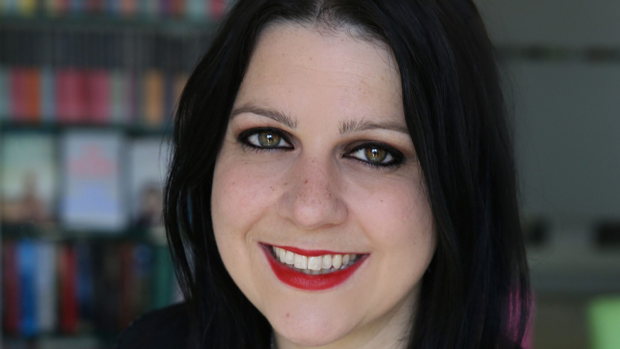 Sir Tony Robinson Meets Janina Ramirez – The Real Women Behind the ...