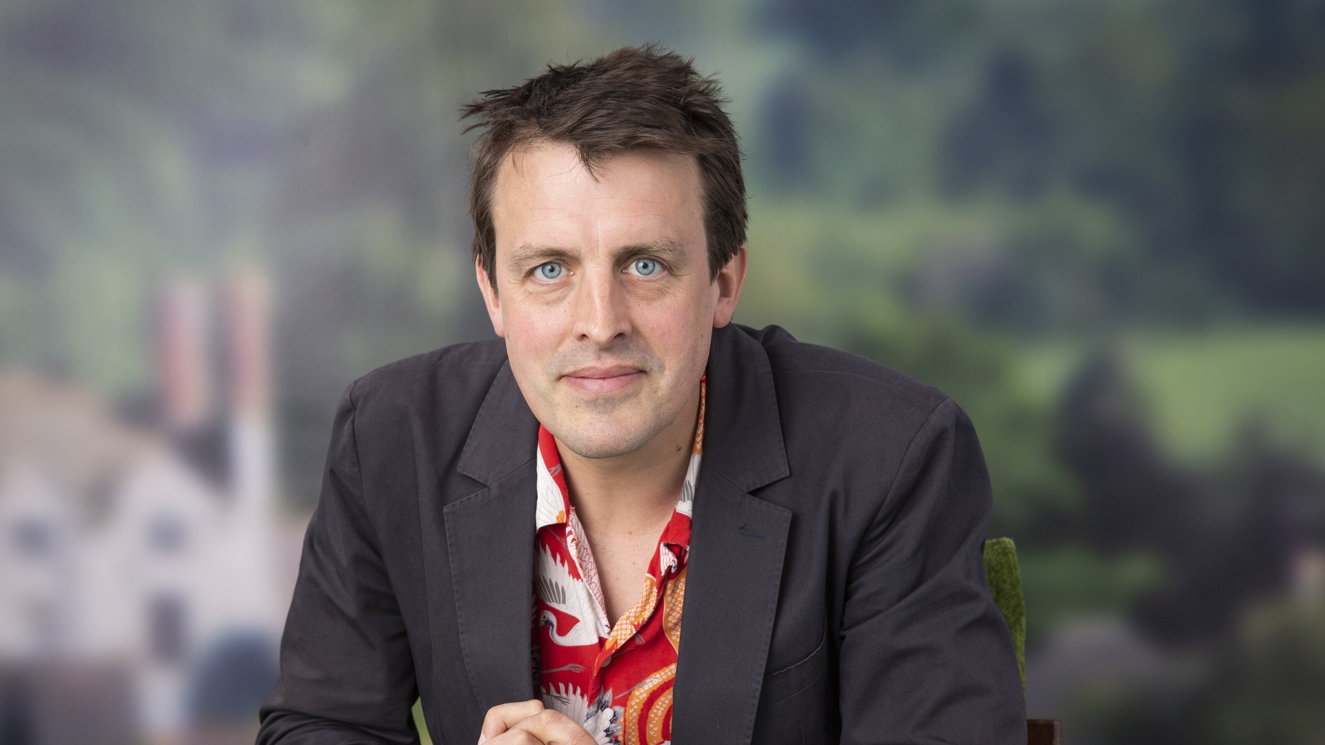 Everybody Loves Our Dollars – How Money Laundering Won | How To Academy